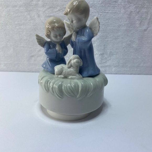 Jamestown | Accents | Angel Music Box Figurine Praying Angels Lamb ...